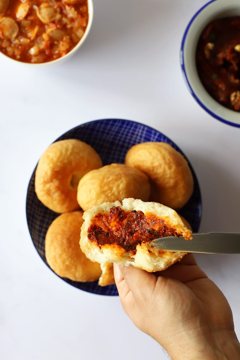 Turkish bamya (easy okra and tomato stew) - Picnic on a Broom