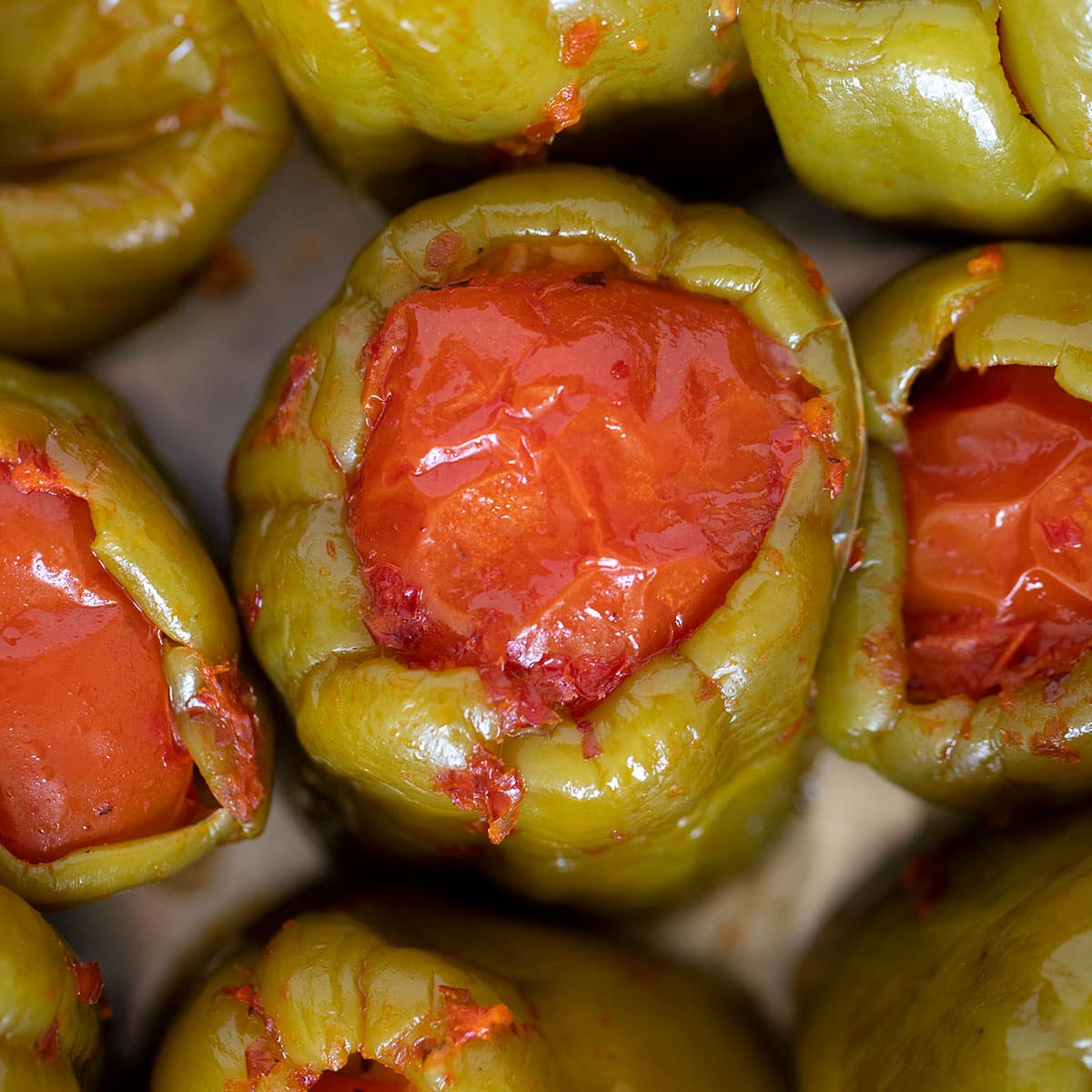Dolmas turcs (poivrons verts farcis) - Picnic on a Broom